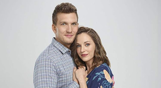 Laura Osnes & Scott Michael Foster Star in Hallmark's In The Key of Love!