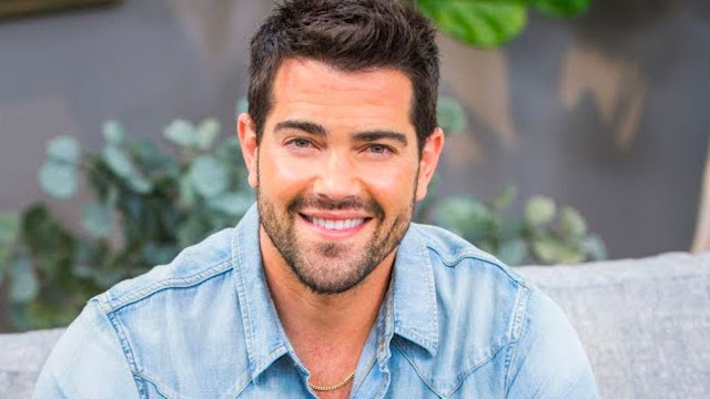 Jesse Metcalfe Stars In New Hallmark Movie Installment!