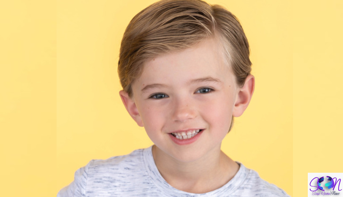 Redding Munsell Shines in New Walmart Holiday Commercial