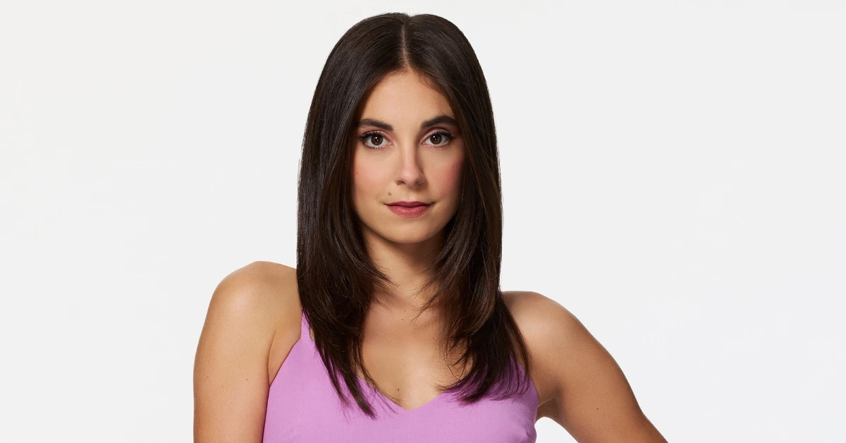 Kristen Vaganos In Grammarly Ad (Commercial - Words that Work)