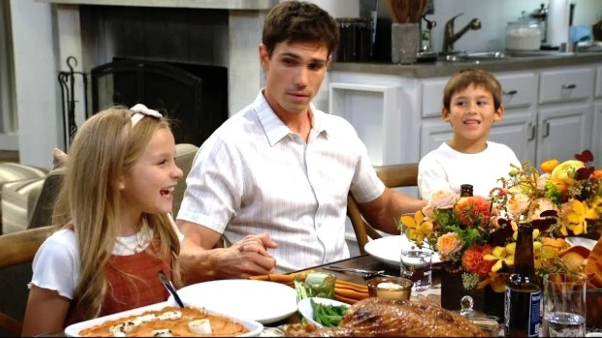 B&B Spoilers November 26: Two Very Different Thanksgivings