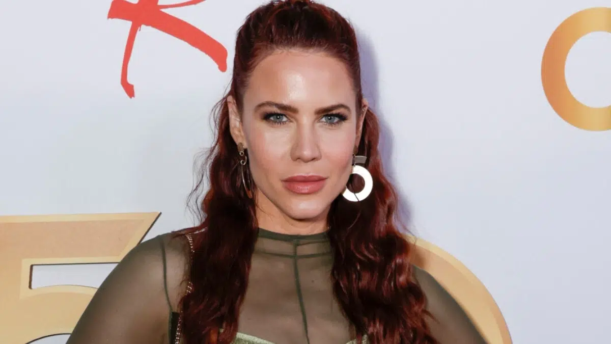 Courtney Hope Returns to Control Universe